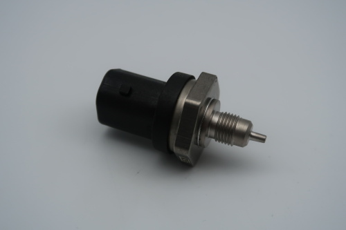 BOSCH PRESSURE AND TEMPERATURE SENSOR 1/8 NPT - GR Motorsport Electrics